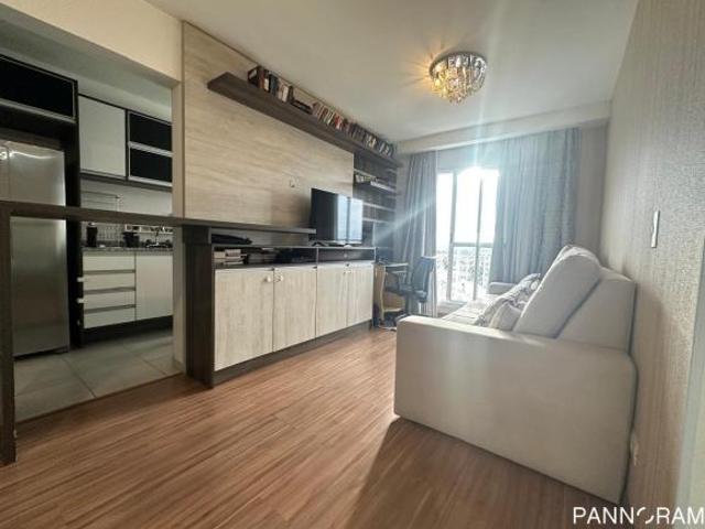 Apartamento à venda no Portão