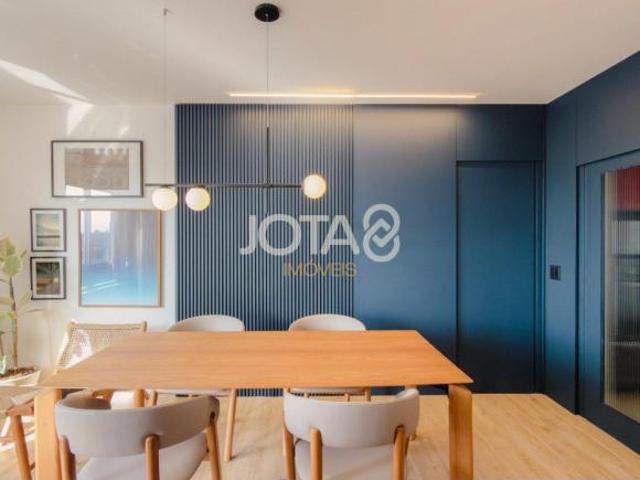 Apartamento à venda no Portão