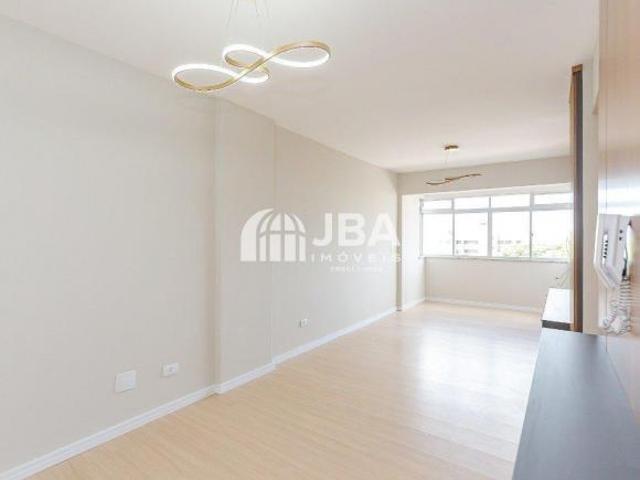 Apartamento à venda no Portão