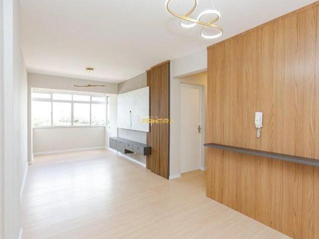 Apartamento à venda no Portão