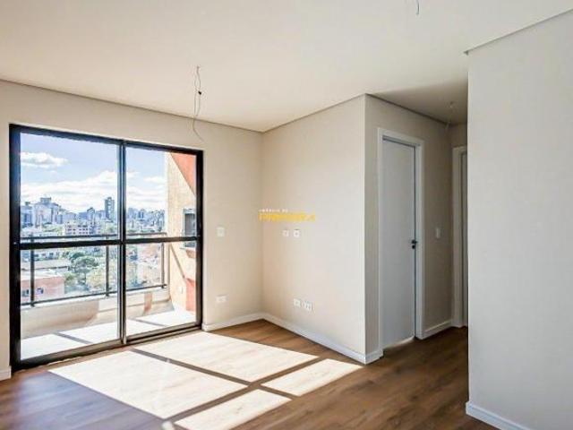 Apartamento à venda no Portão