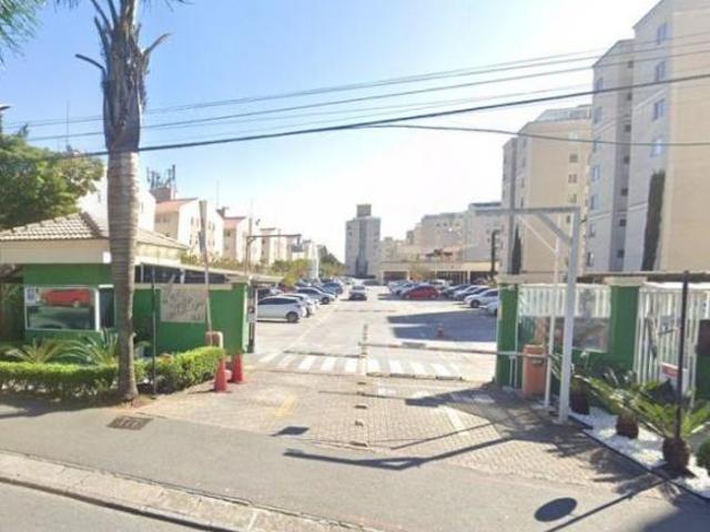Apartamento à venda no Portão