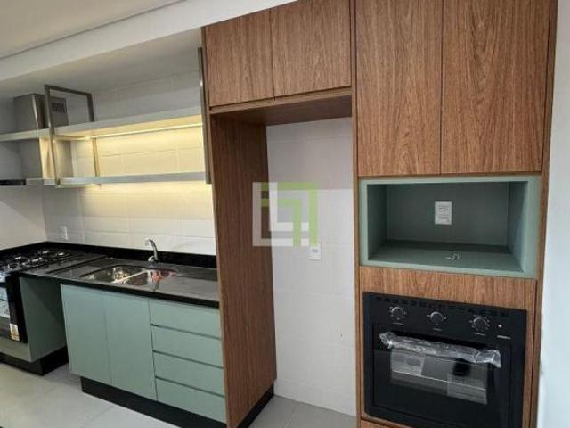 Apartamento à venda no Portal do Paraíso II