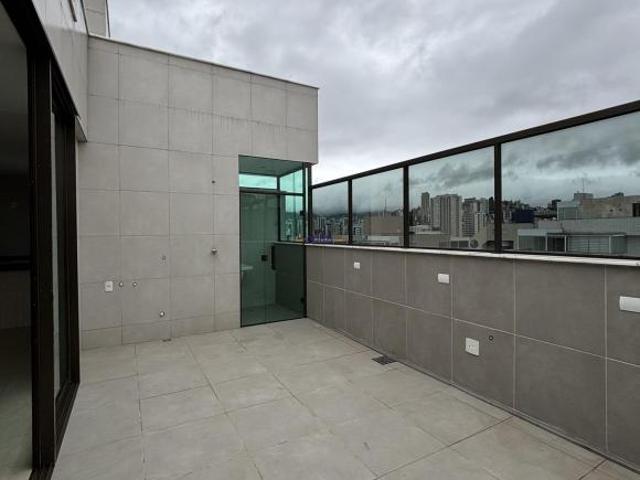 Apartamento à venda no Prado