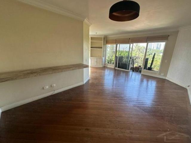 Apartamento à venda no Real Parque, Morumbi