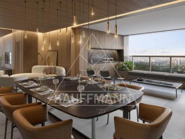 Apartamento à Venda no Real Parque com 4 Suítes, 3 Vagas e 240m² A.U