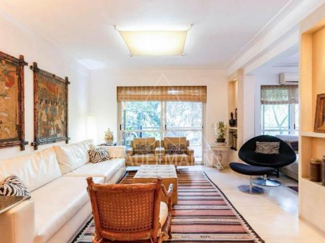 Apartamento à Venda no Real Parque 2 Suítes 3 Vagas 156m² de Área Útil
