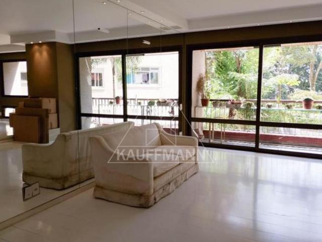 Apartamento à Venda, no Real Parque 3 Suítes 3 Vagas 263m² de Área Útil
