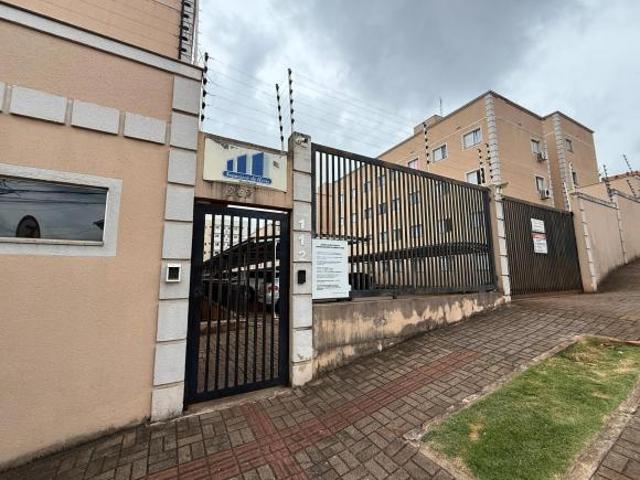 APARTAMENTO À VENDA NO RESID. FRANCISCO DE ASSIS EM APUCARANA