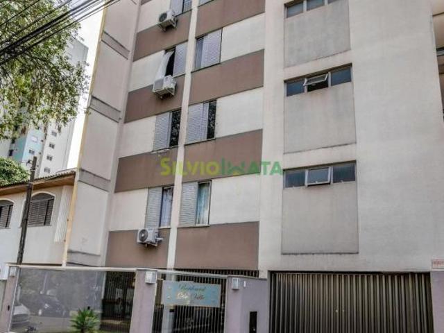 Apartamento à venda no Residencial De Ville Maringá/PR