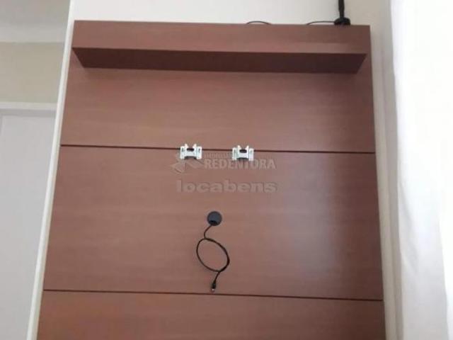 Apartamento a venda no Rio Candelaro com 02 quartos, 01 banheiro e armários