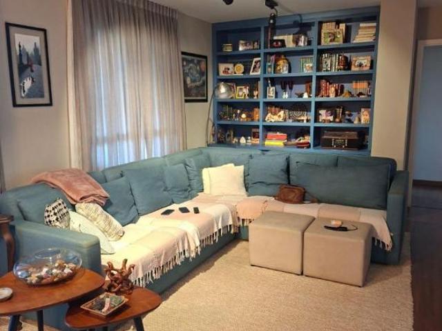 Apartamento à venda no Rio Pequeno – 122 m² | 2 suítes | Varanda gourmet | 2 vagas