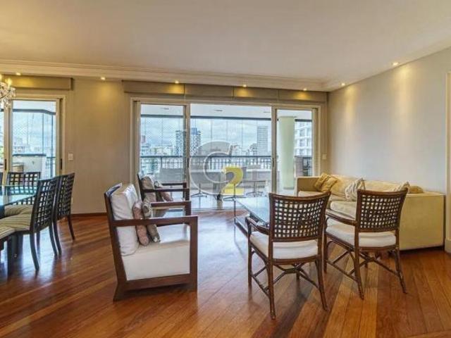 Apartamento à venda no Sumaré, 4 quartos, 2 suítes, 4 vagas de garagem