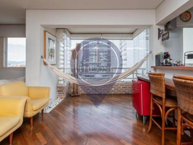 Apartamento à venda no Sumaré, São Paulo SP: 3 quartos, 1 suíte, 3 banheiros, 4 vagas de garagem e 8