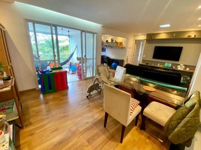 Apartamento á venda no São Francisco, 117 metros, 2 suites, 2 vagas FL34