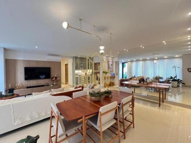 Apartamento à venda no Setor Oeste