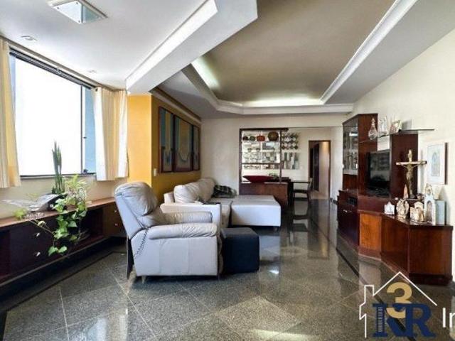 Apartamento à venda no Setor Oeste