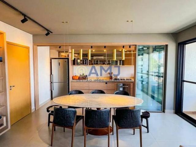 Apartamento à venda no Setor Aeroporto Versat Bueno