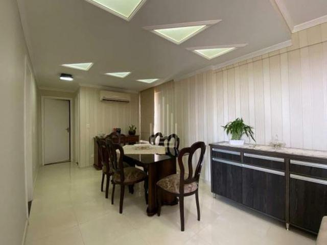Apartamento à venda no Shangri la, no centro de Foz do Iguaçu