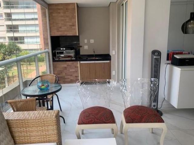 Apartamento à venda no Tamboré com 3 quartos