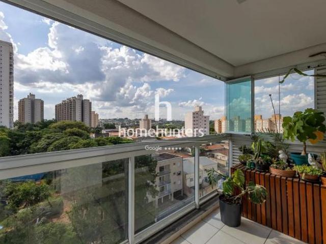 Apartamento à venda no Taquaral com 2 quartos Campinas / SP