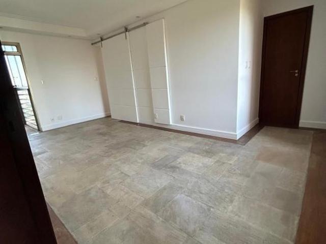 Apartamento à venda no Taquaral em Campinas/SP
