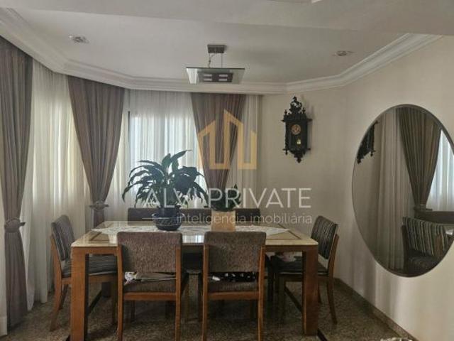 Apartamento à venda no Tatuapé | 3 Dormitórios | 1 Suíte | 3 Vagas de Garagem