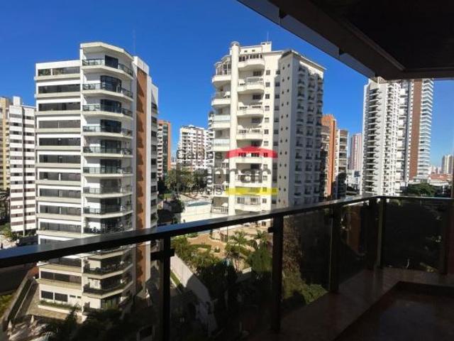 Apartamento à venda no Tatuapé, 191 m² privativos, 3 suítes, home office, 3 vagas e depósito