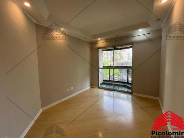 Apartamento à venda no Tatuapé, 80 m2, 3 quartos 1 suite, sala com sacada, cozinha planejada, 1 va