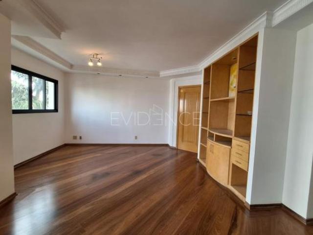 Apartamento à venda no Tatuapé com 118 m² e Varanda
