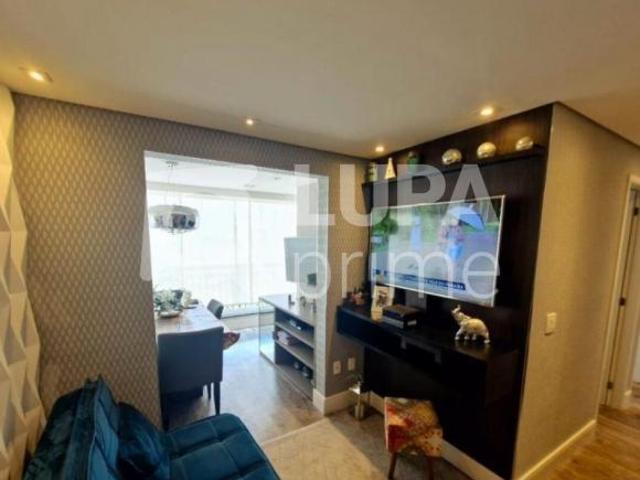 APARTAMENTO Á VENDA NO TATUAPÉ COM 2 DORMITÓRIOS E 2 VAGAS