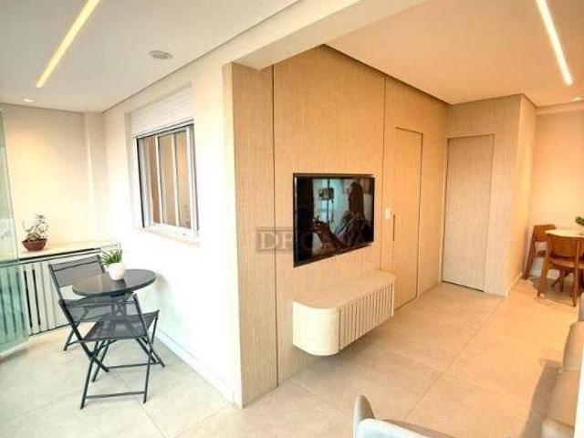 Apartamento à Venda no Tatuapé. Ao lado do Metrô. São Paulo/SP