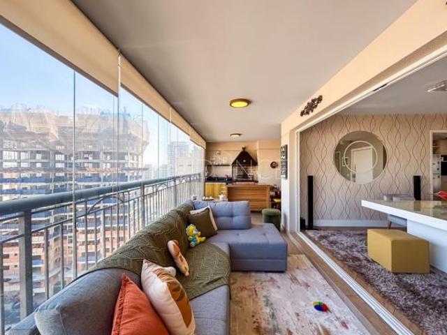 Apartamento à venda no Tatuapé, São Paulo com 204 m²