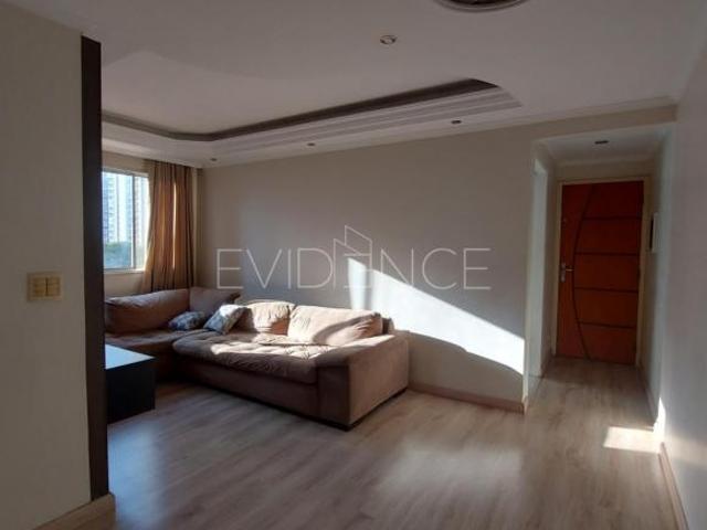 Apartamento à venda e locação no Tatuapé, semi mobiliado, próximo ao Metrô Carrão