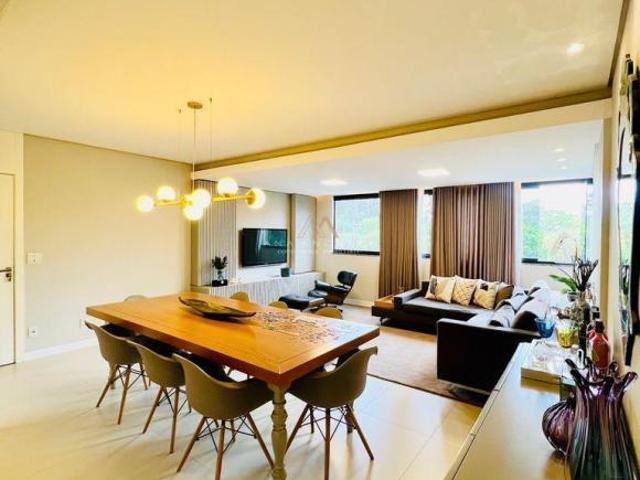 Apartamento á venda no Terraço Juscelino Reformado com 2 suítes