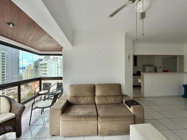 Apartamento à venda no Tombo, Guarujá, SP | Qvista Inteligência Imobiliária