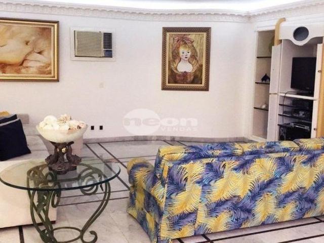 Apartamento à Venda no Tortuga Guarujá