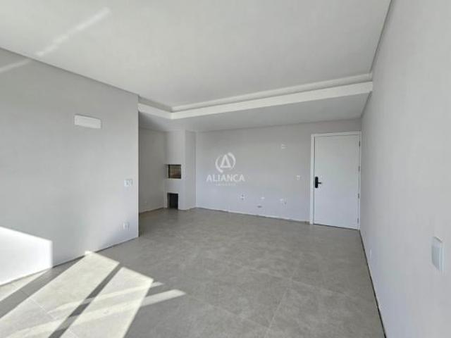 Apartamento à venda no Universitário