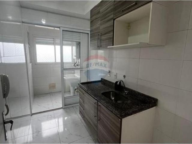 Apartamento à venda no Upper Life, Parque Campolim, com 3 quartos e 2 banheiros, valor R$ 430.000
