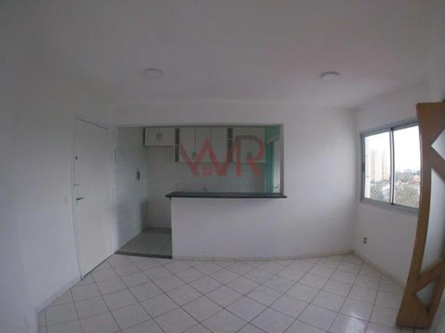 Apartamento à venda no Vila Carmosina