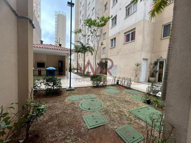 Apartamento à venda no Vila Carmosina