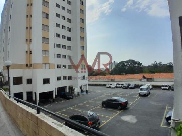 Apartamento à venda no Vila Carmosina