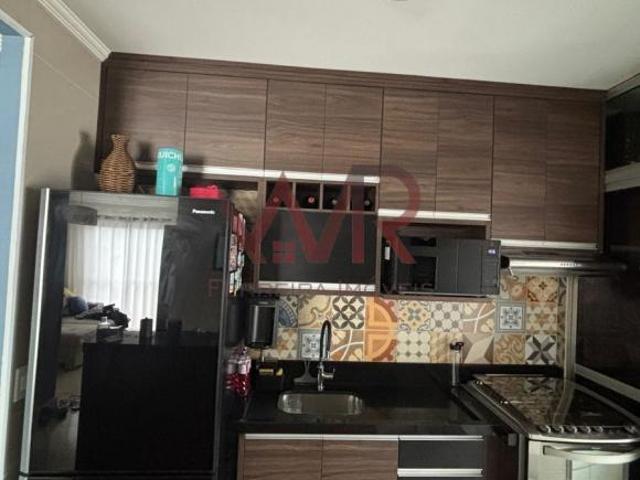 Apartamento à venda no Vila Carmosina