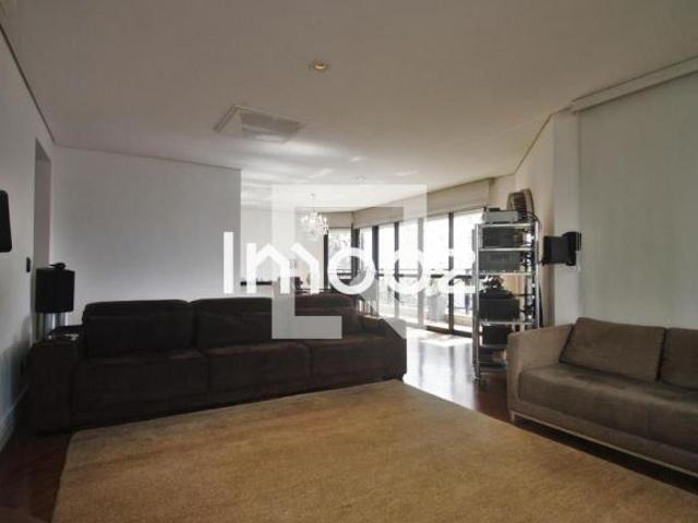 Apartamento à Venda Panamby, 4 Quartos, 200 m2