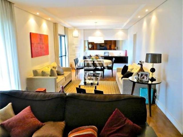 APARTAMENTO À VENDA NO VILLAGGIO PANAMBY