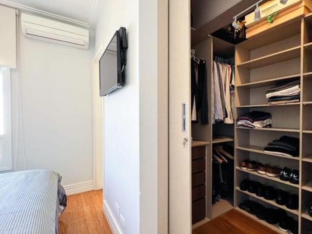 Apartamento à venda no 15º andar de frente, face norte, ensolarado e arejado com 86,60 m², Localizad