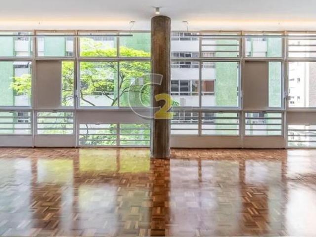 Apartamento à venda nos Jardins 201m², 3 quartos, sendo 1 suíte e 2 vagas de garagem