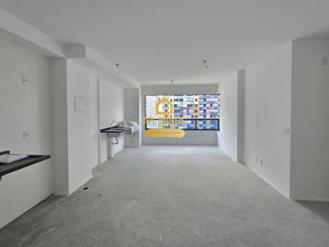 APARTAMENTO À VENDA NOVO