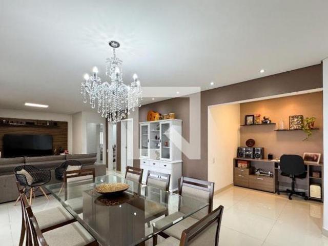Apartamento à Venda Nova Petrópolis, 3 Quartos, 155 m2