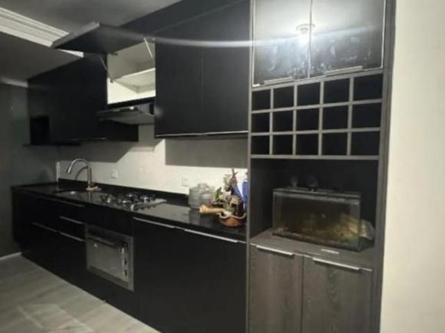 Apartamento a venda ótima localização, 02 quartos, vaga no Tingui/Bacacheri em Curitiba PR